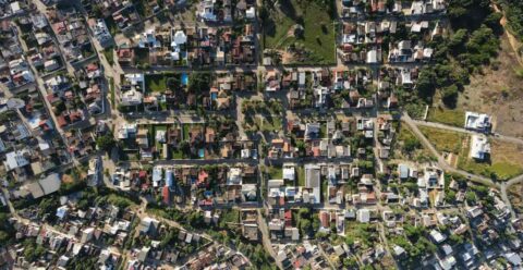 Emprise au sol : définition, calcul et règles à connaître